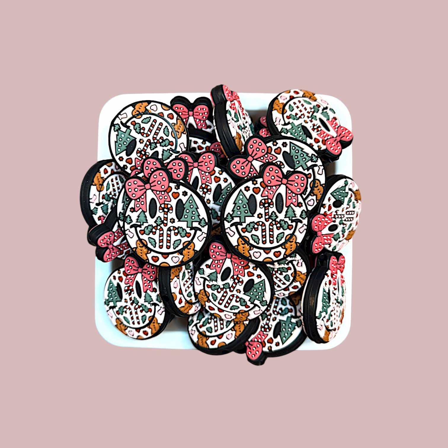 Holly Jolly Smiley – Pirate Angel Beads & More